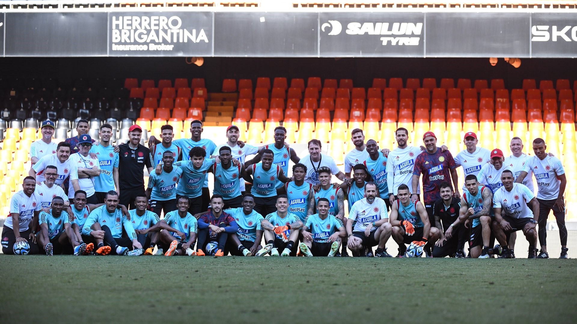 Estos son los convocados para las primeras fechas de las clasificatorias del Mundial 2026